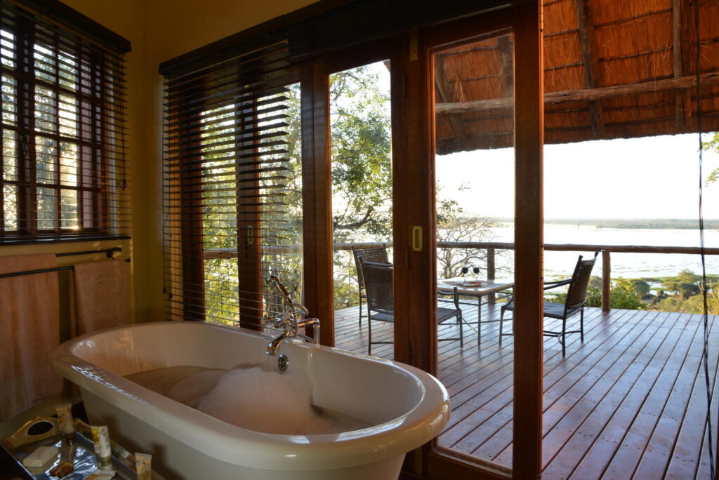 WILD LUXURY AT MUCHENJE SAFARI LODGE | Phumulani Escapes
